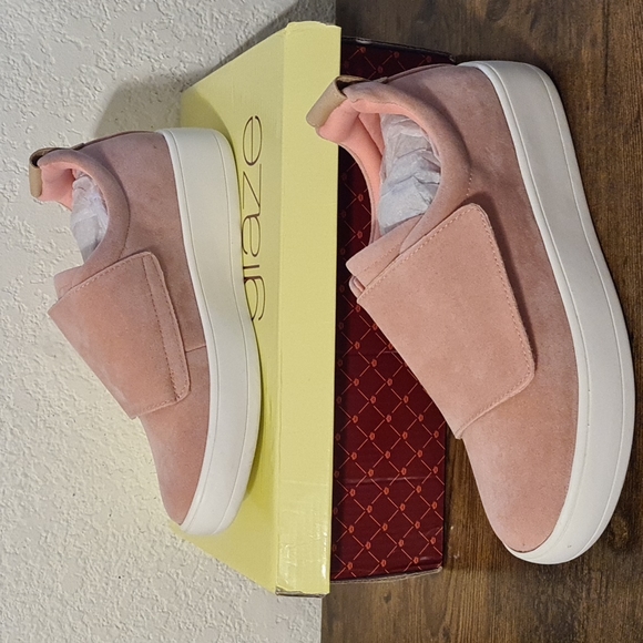 Glaze | Shoes | Glaze Womens Top Strap Fashion Sneakers Size 55 Color ...